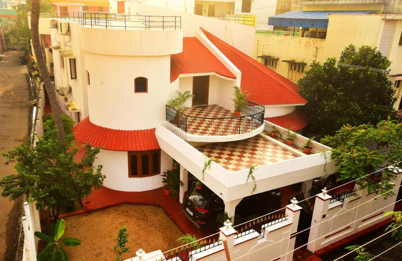 A romantic summer getaway in Pondicherry